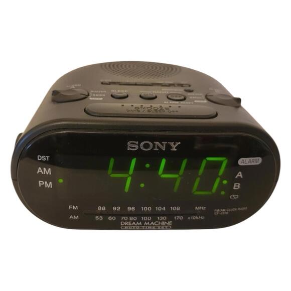 Sony | Wall Decor | Sony Dream Machine Alarm Clock Radio Am Fm Black ...